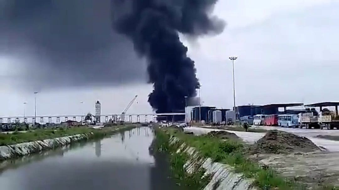 Fire at Dangote Refinery in Lagos: Quick Response Prevents Major Damage ...